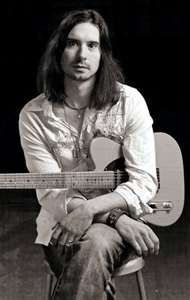 Scott Tarulli talks gear; likes G&L Guitars | Bill Copeland Music News