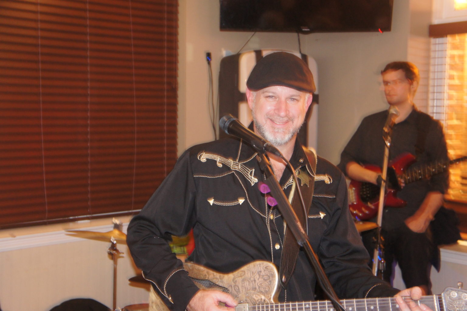 Dave Bailin & The Bailouts played rockin’ Thanksgiving eve show ...